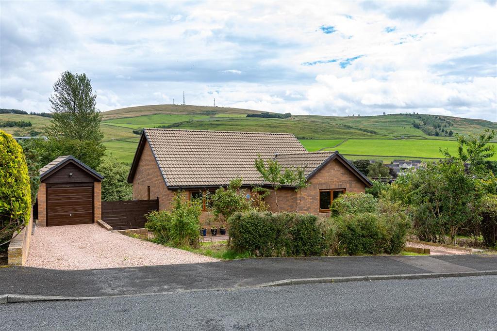 34 Whytbank Row, Clovenfords, Galashiels 3 bed detached bungalow - £295,000