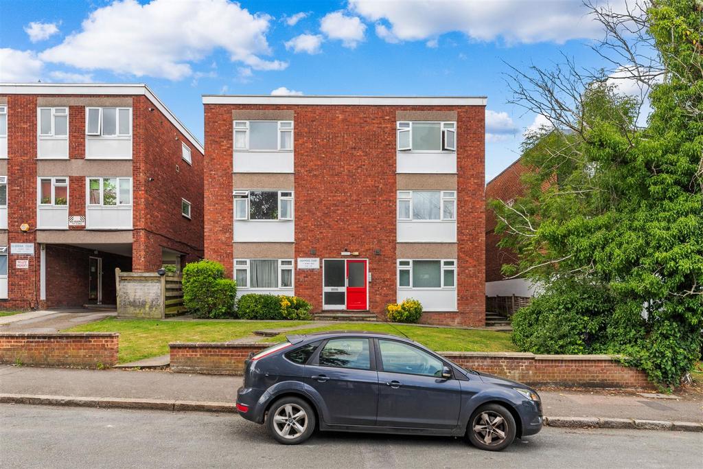Avenue Road, London 1 bed flat - £259,995