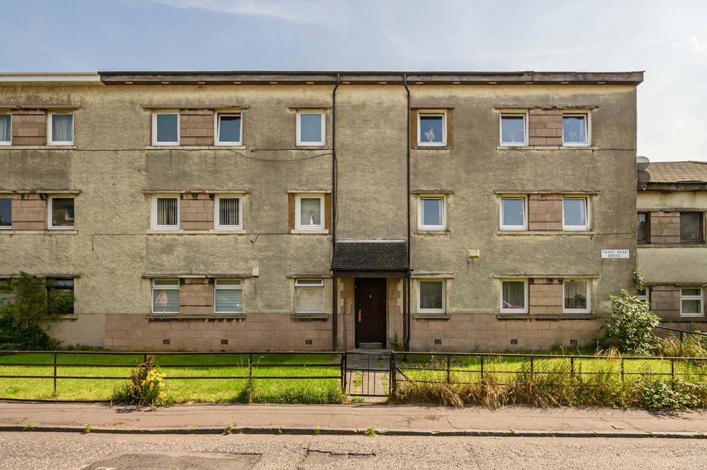 Ferry Road Drive, Edinburgh EH4 2 bed flat - £130,000