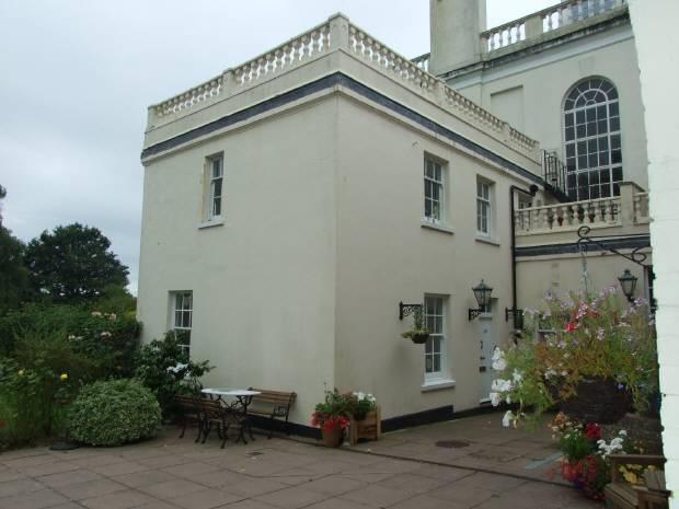 TESTON, KENT. 2 bed flat for sale - £185,000