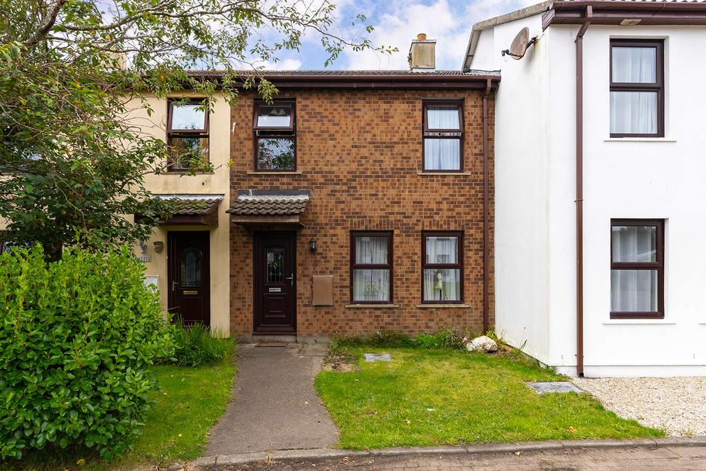 117, Magherbreekyn, Port Erin 3 bed terraced house - £269,950