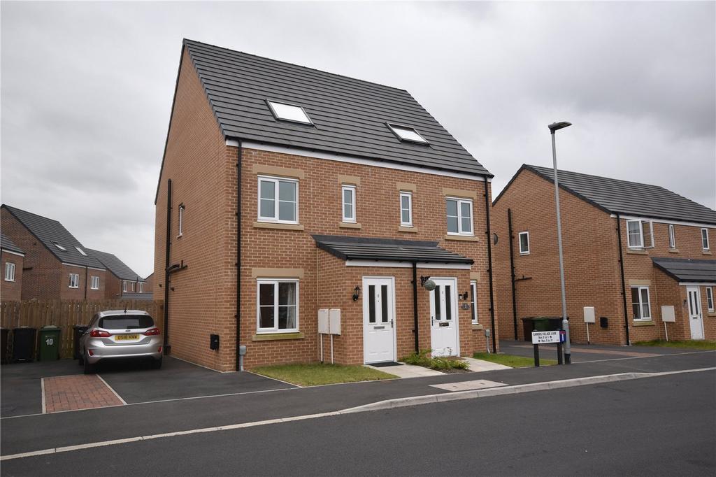 Garden Village Lane, Micklefield, Leeds 3 bed semi-detached house - £61,250