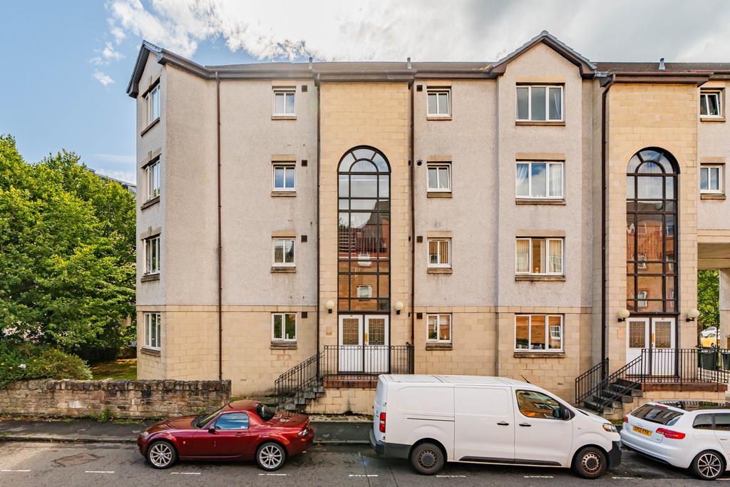 Orwell Terrace, Edinburgh EH11 2 bed flat - £225,000