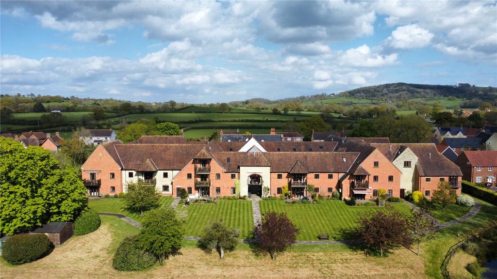 Motcombe, Shaftesbury, SP7 2 bed apartment - £325,000