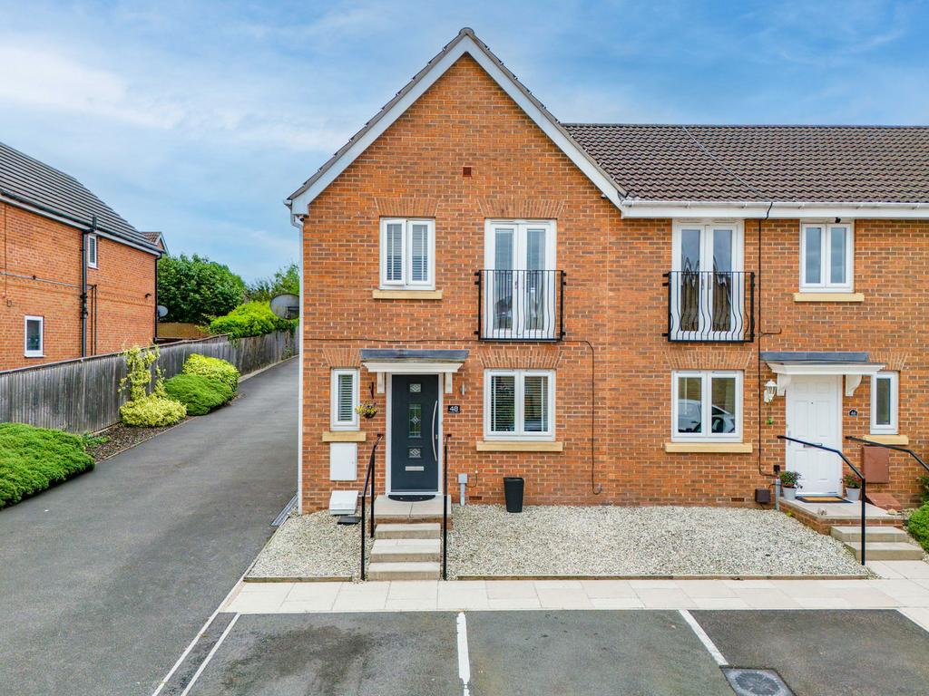 Kilner Way, Castleford WF10 3 bed townhouse - £220,000