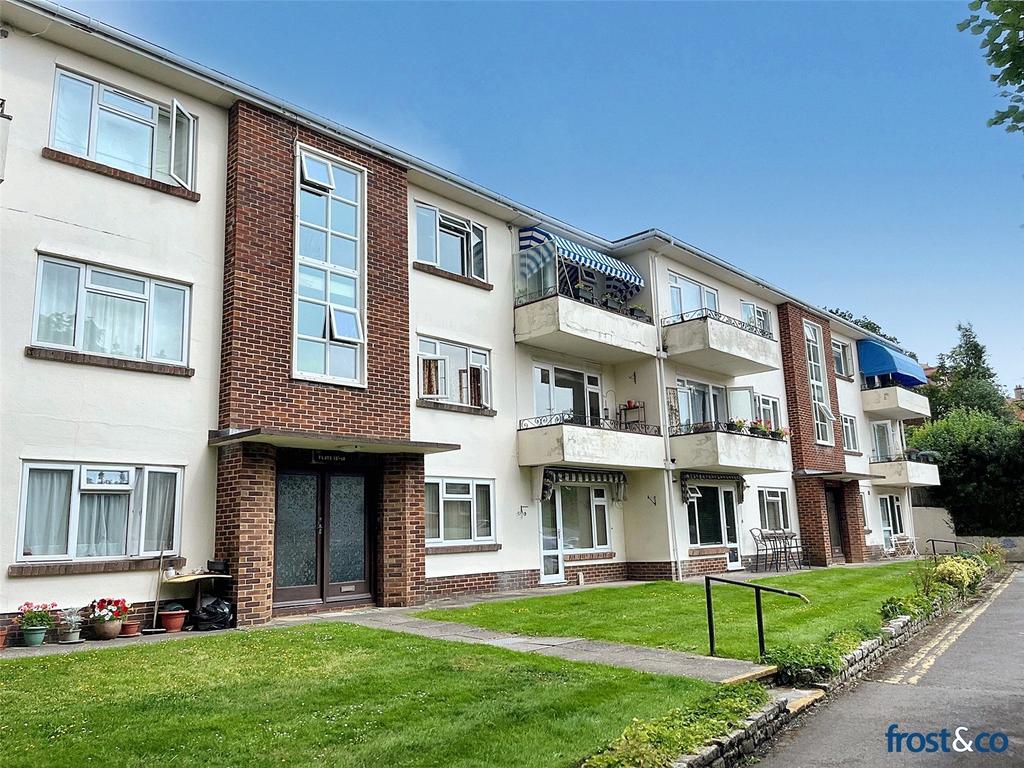 Bournemouth Road, Poole, Dorset, BH14 2 bed apartment - £245,000