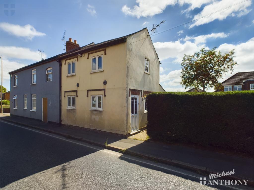 Aylesbury Road, Bierton, Buckinghamshire 1 bed end of terrace house for ...