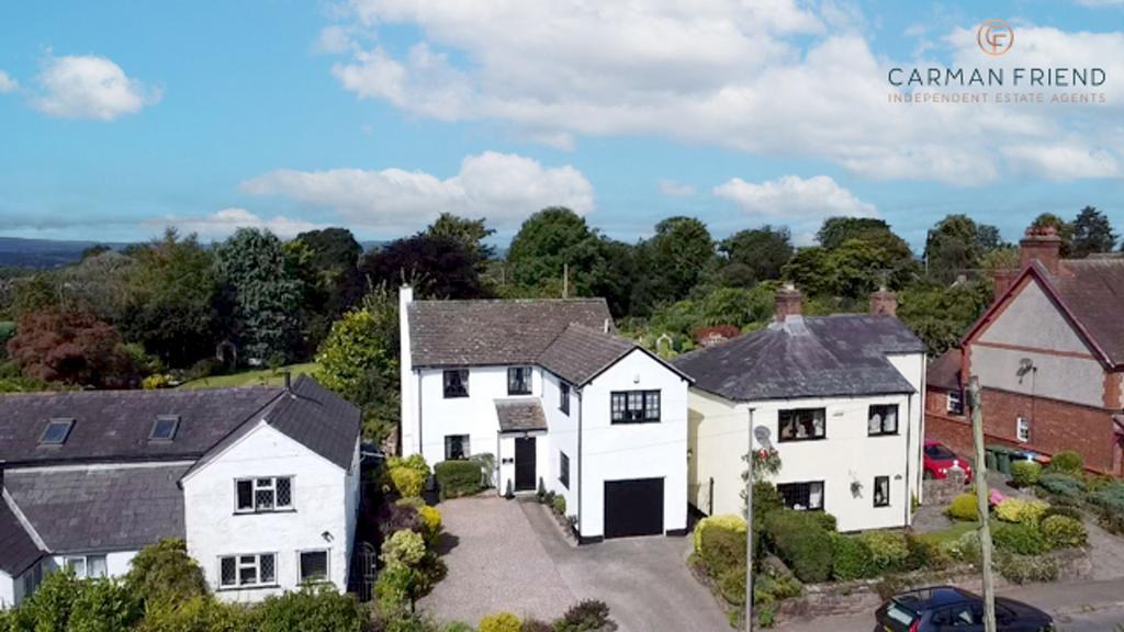 Chester Road, Churton, CH3 4 bed detached house for sale - £520,000
