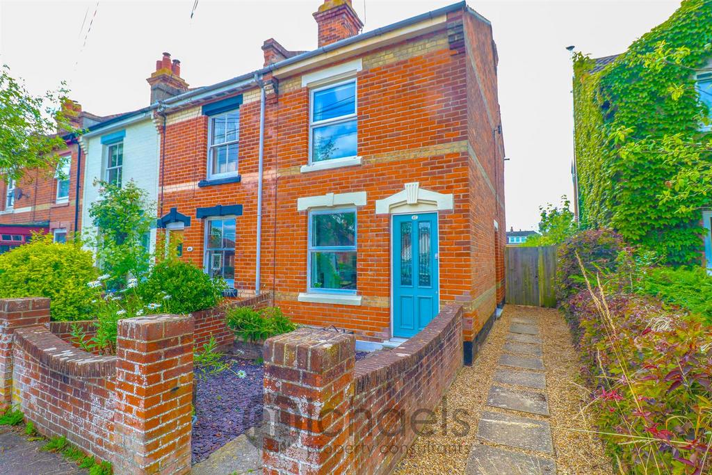 Manor Road, Wivenhoe, CO7 9LN 2 bed end of terrace house - £1,200 pcm ...