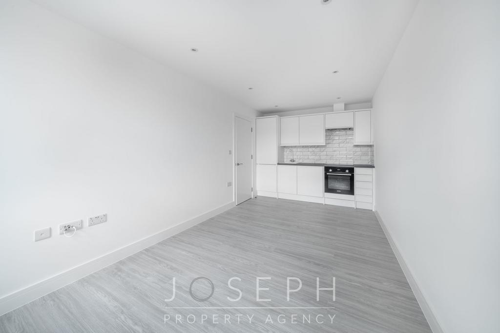 Elm Street, Ipswich, IP1 1 bed apartment - £800 pcm (£185 pw)