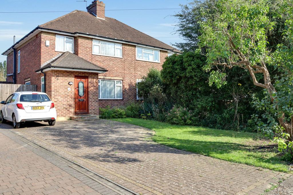Dunstall Way, West Molesey, KT8 3 bed semi-detached house - £700,000