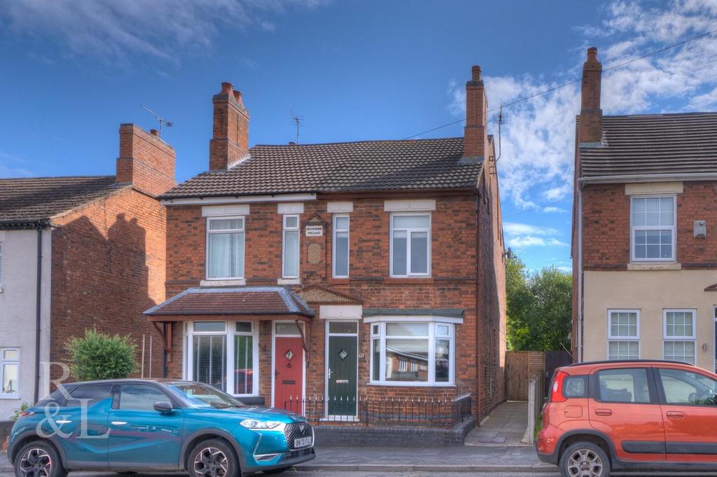 Moira Road, Donisthorpe 2 bed semi-detached house - £170,000