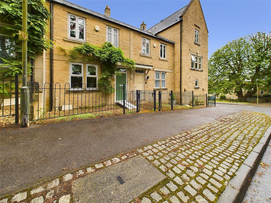 Stroud Road, Painswick, Stroud, GL6 3 bed terraced house - £1,395 pcm ...