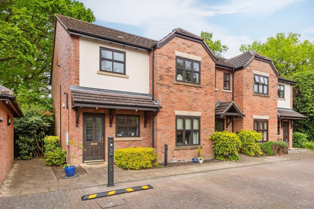Lode Lane, Solihull, West Midlands, B91 2 bed flat - £1,195 pcm (£276 pw)