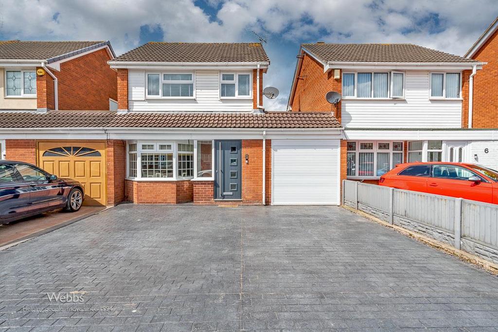 Kingswood Drive, Norton Canes... 3 bed link detached house - £280,000
