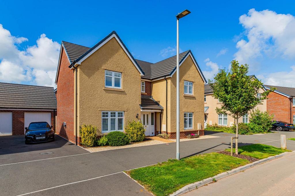 Melrose Walk, Penarth CF64 4 bed detached house - £599,950