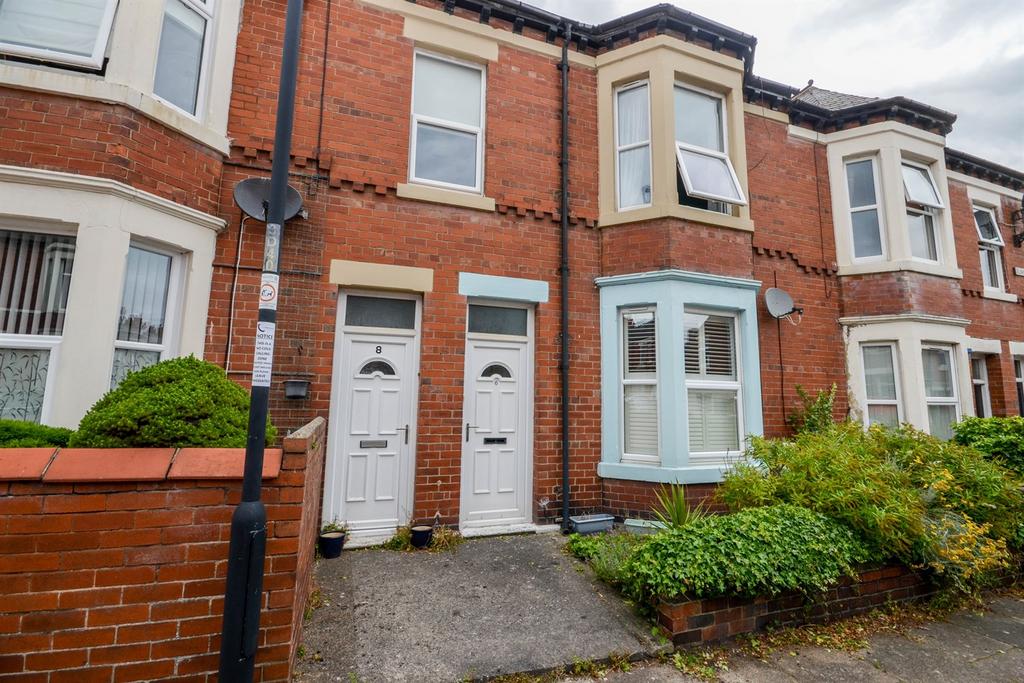 Delaval Terrace, Gosforth 2 bed flat for sale - £180,000