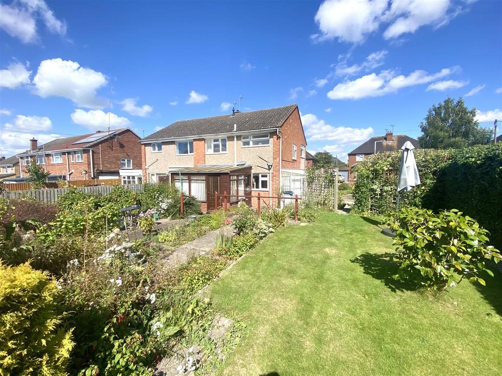 Sunfield Gardens, Bayston Hill... 3 bed semi-detached house - £250,000