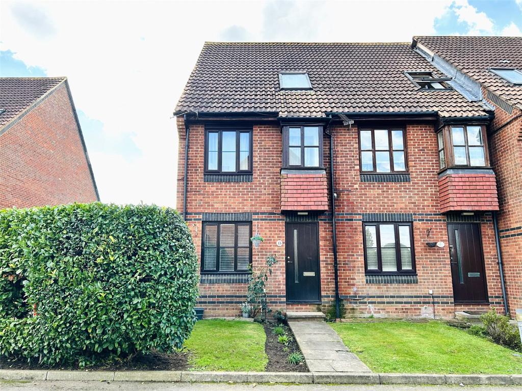 Ennerdale Close, Sutton SM1 1 bed maisonette - £220,000