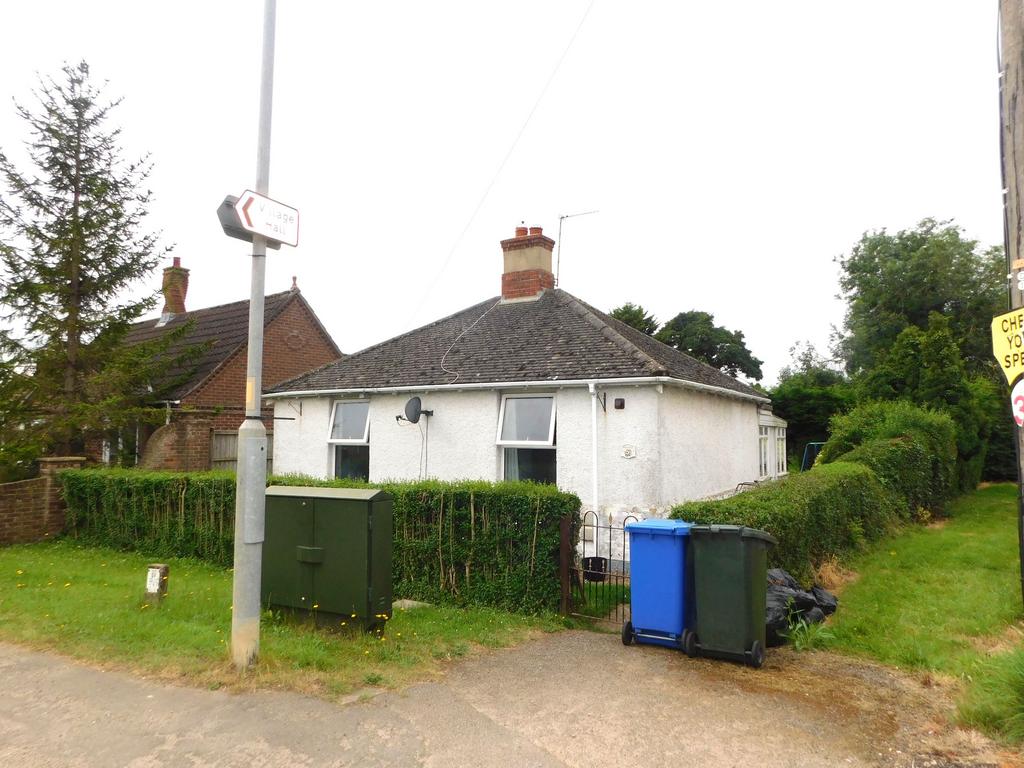 Waveney, Station Road, Sutterton, Boston 2 bed bungalow for sale - £160,000