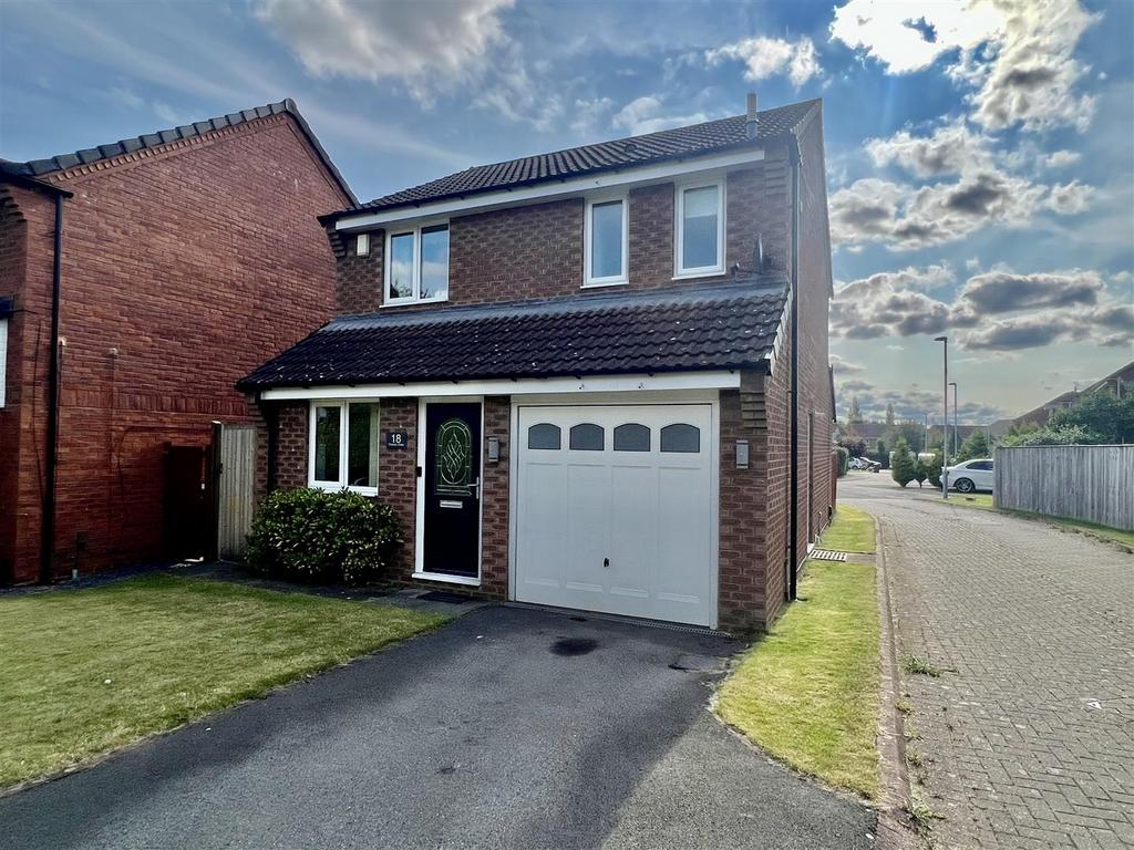 Chantry Close, Faverdale, Darlington 3 bed detached house - £220,000