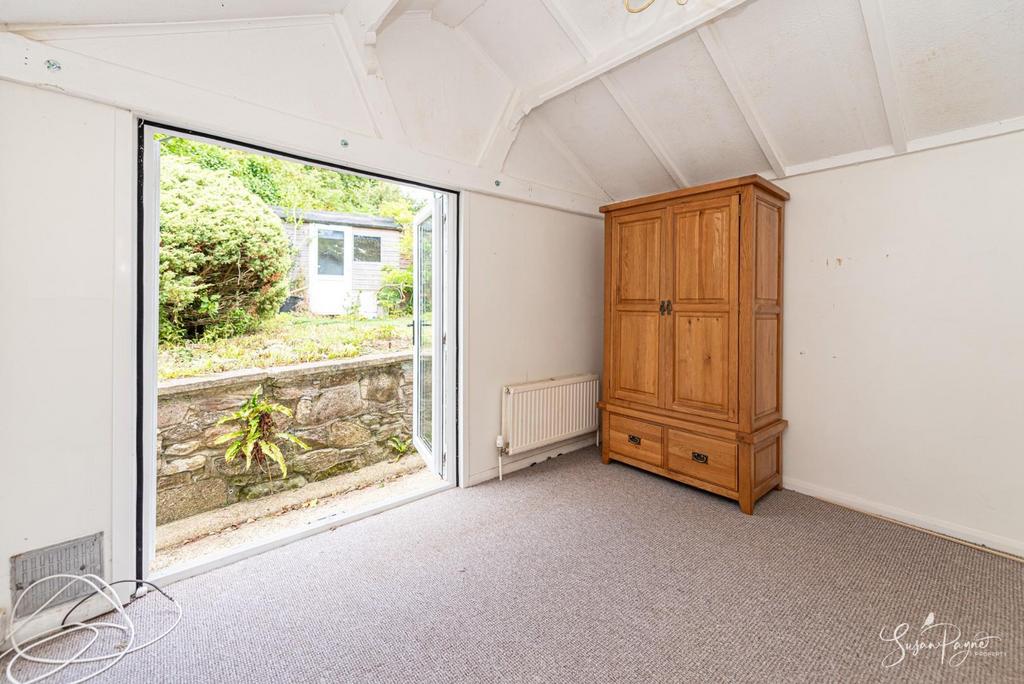 Apse Manor Road, Shanklin 2 bed detached bungalow for sale - £200,000