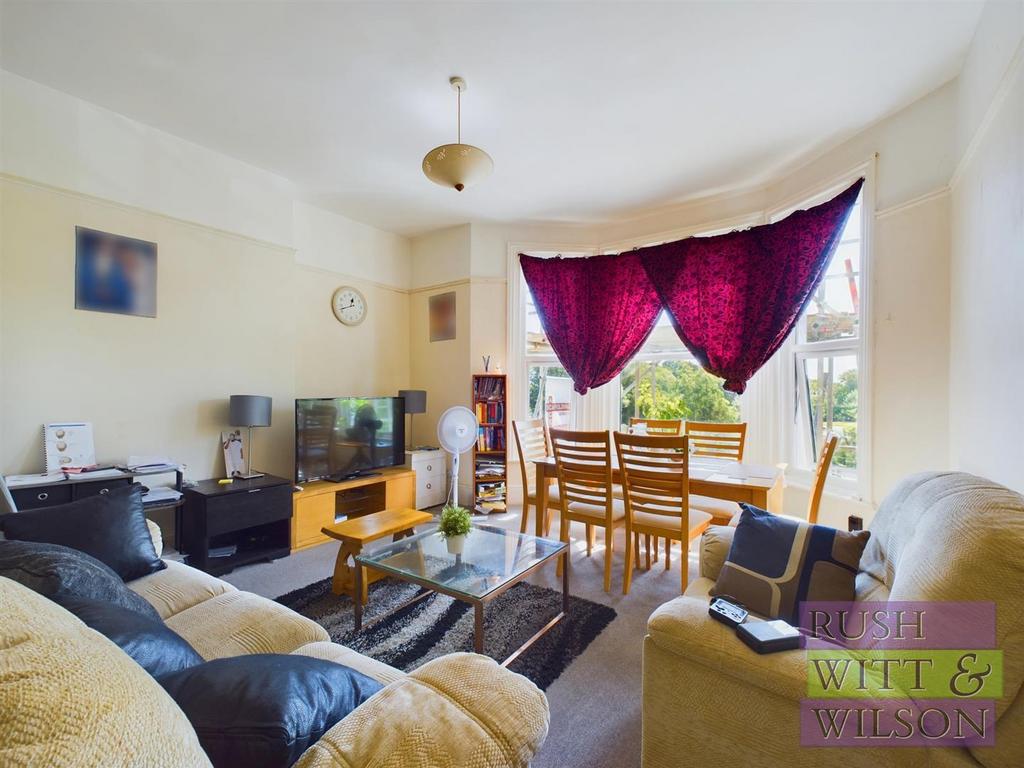 Anglesea Terrace, St Leonards on Sea 2 bed flat - £220,000