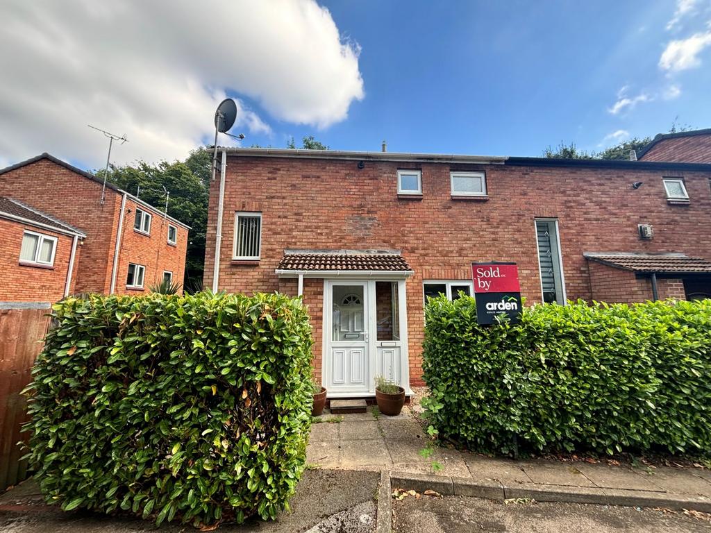 Patch Lane, Redditch, B98 2 bed terraced house - £950 pcm (£219 pw)