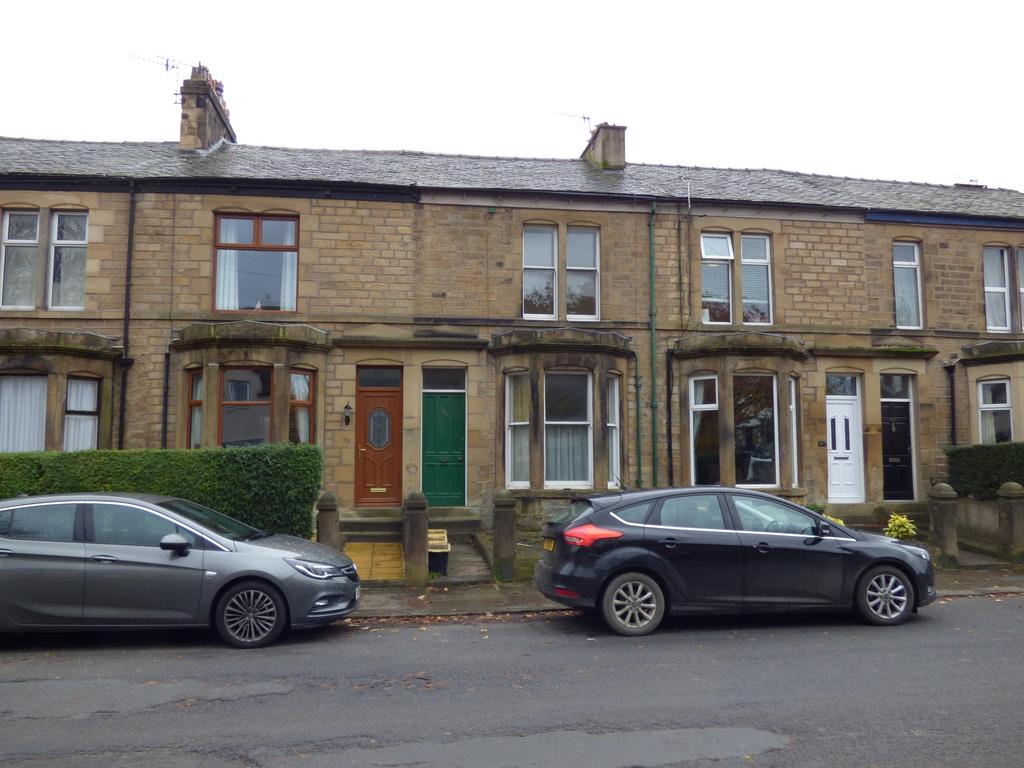 Willow Lane, Lancaster, LA1 2 bed terraced house - £850 pcm (£196 pw)