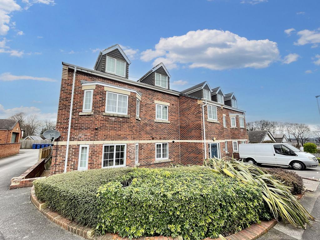 Churchfield House, Rectory Close... 2 bed apartment for sale - £110,000