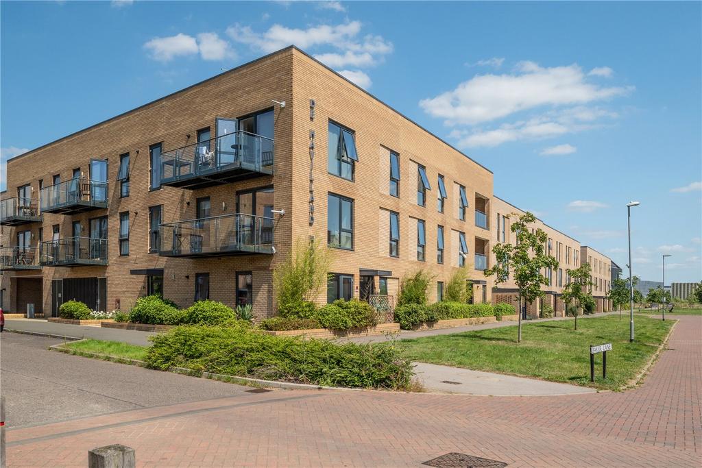 De Havilland House, Whittle Avenue... 2 bed apartment - £395,000
