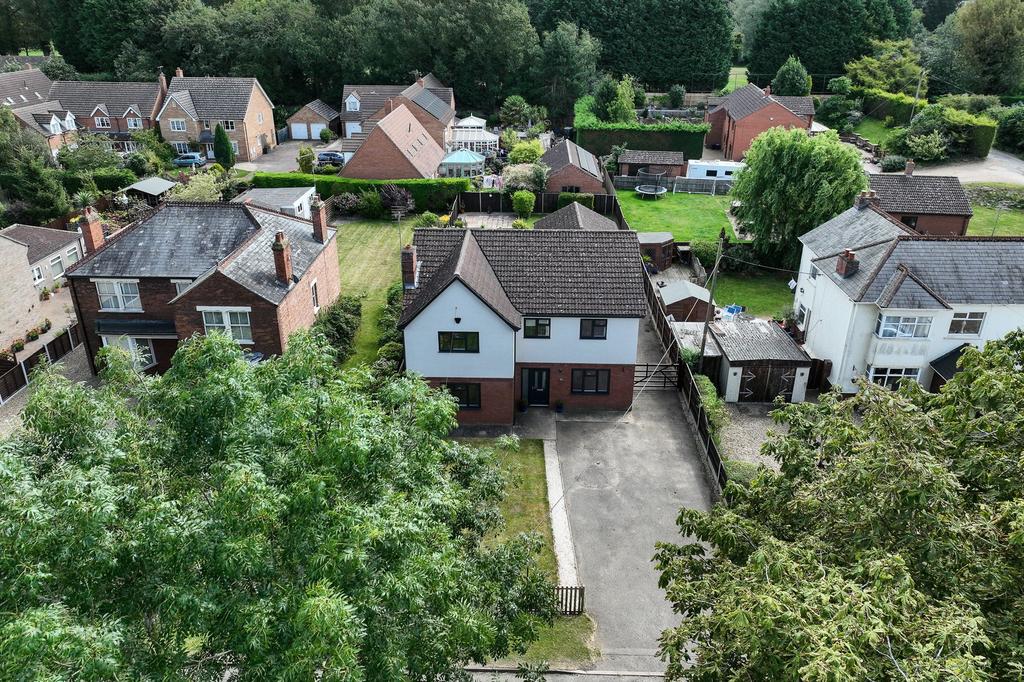 New Road, Sutton Bridge, PE12 4 bed detached house - £375,000