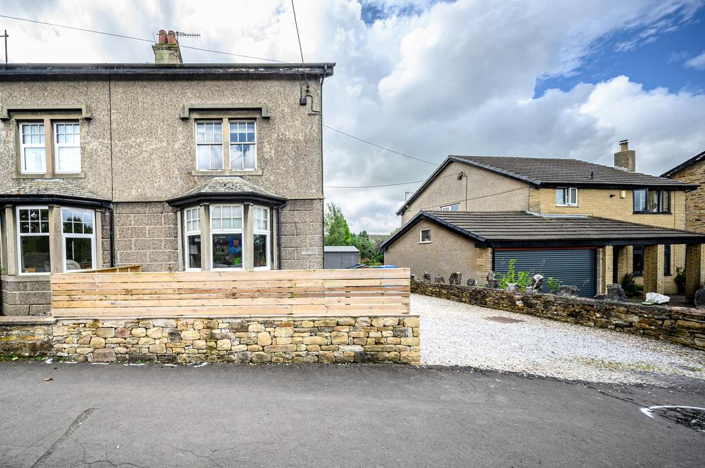 Springfield, Bentham LA2 4 bed semi-detached house - £299,000