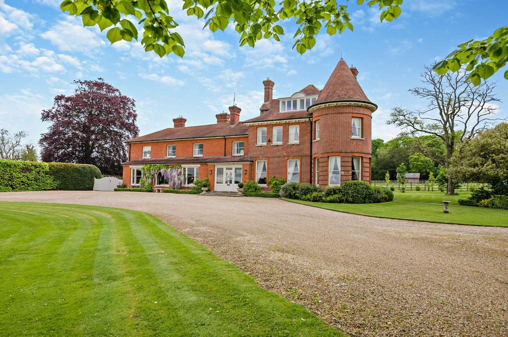 Snoddington Lane, Shipton Bellinger... 9 bed equestrian property - £ ...