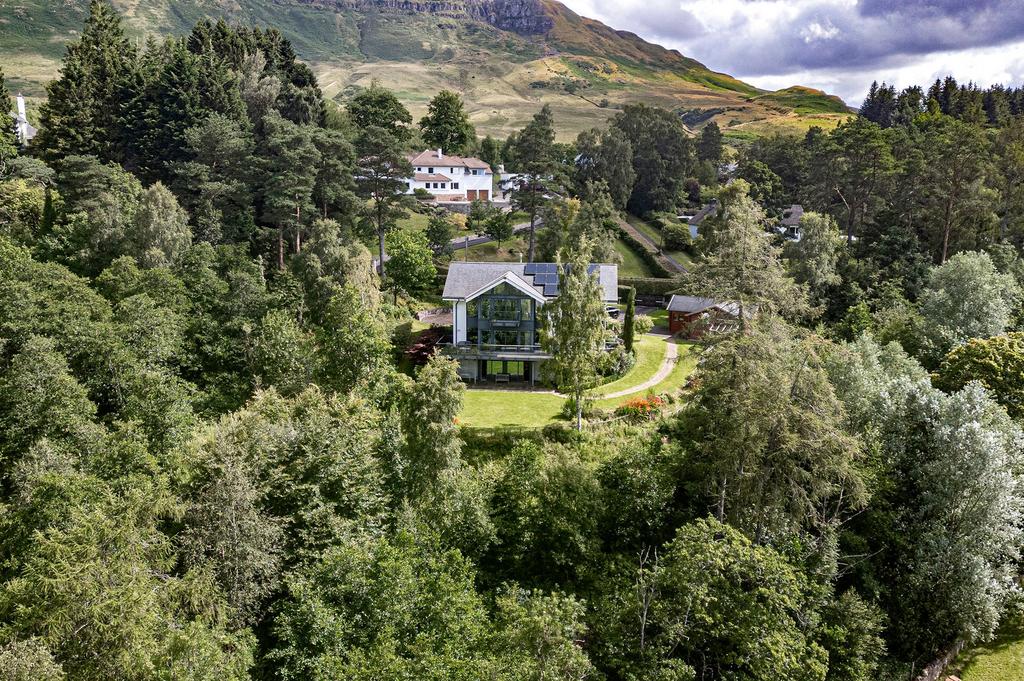 Campsie Dene Road, Blanefield 4 bed detached house - £1,200,000