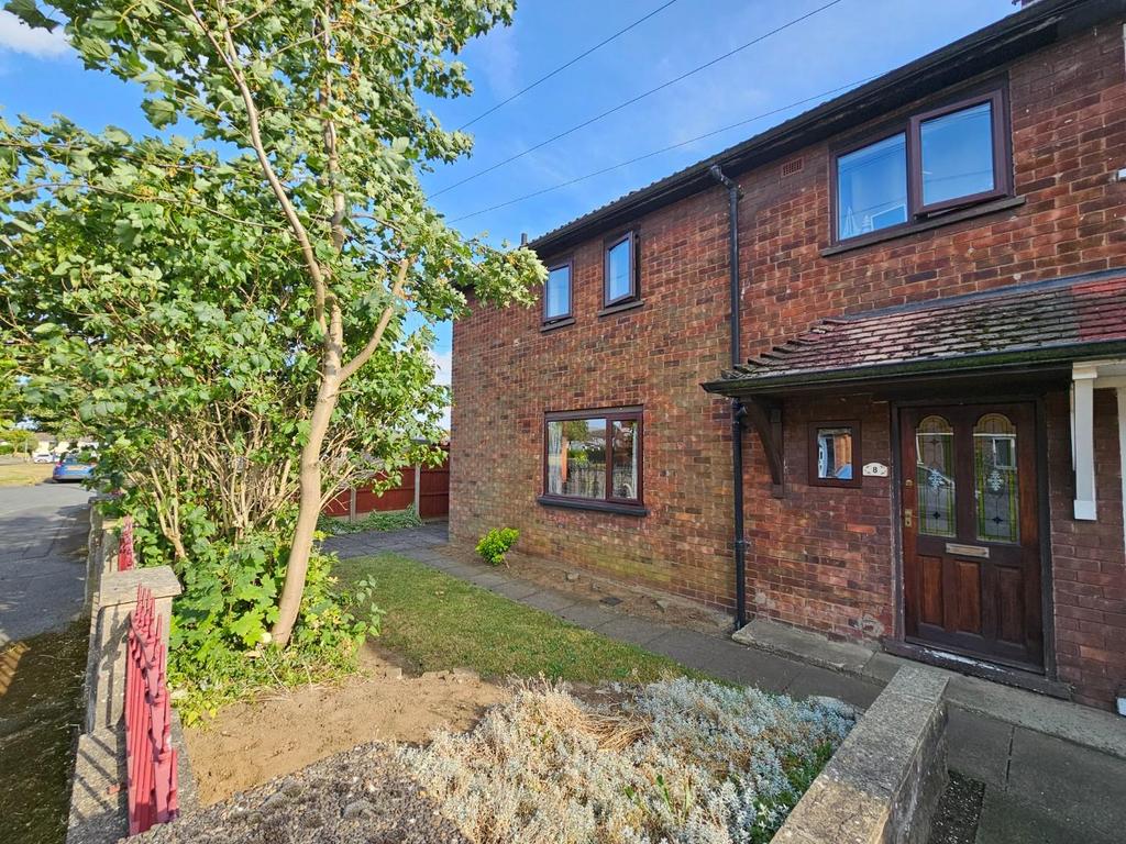 Hillary Road, Scunthorpe, DN16 3DT 3 bed end of terrace house - £110,000