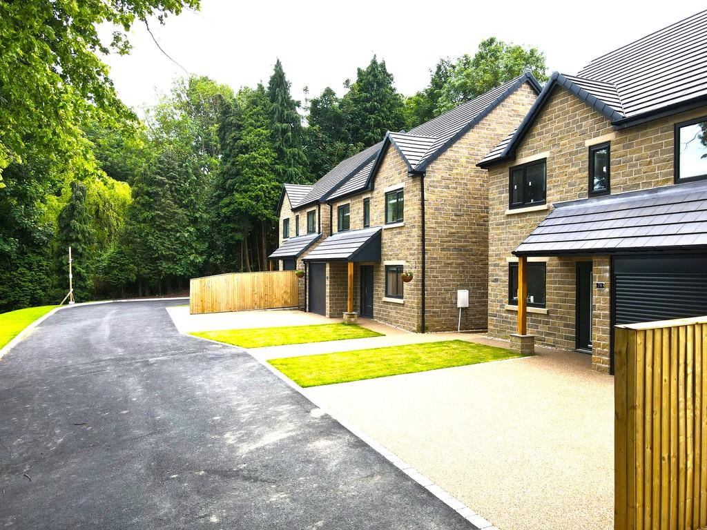 Station Road, Doncaster DN12 4 bed detached house - £2,100 pcm (£485 pw)