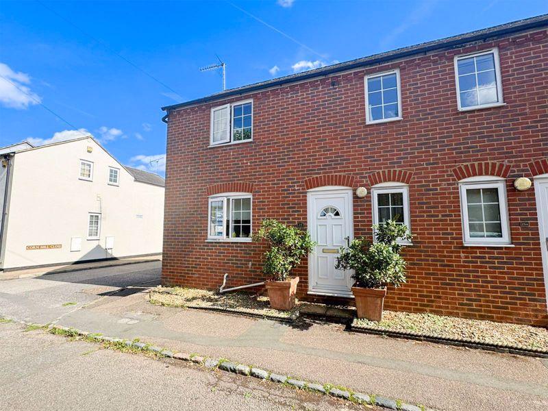 Church Street, Leighton Buzzard LU7 3 bed semi-detached house - £425,000