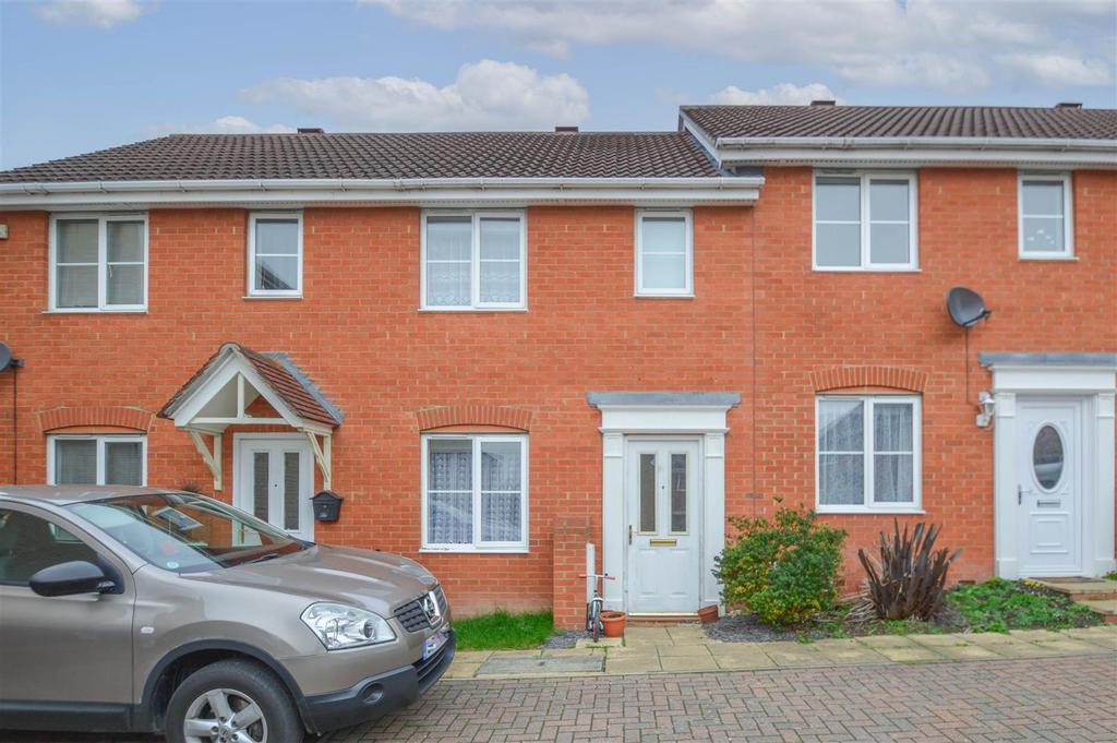 Ruffles Road, Haverhill CB9 2 bed terraced house - £975 pcm (£225 pw)