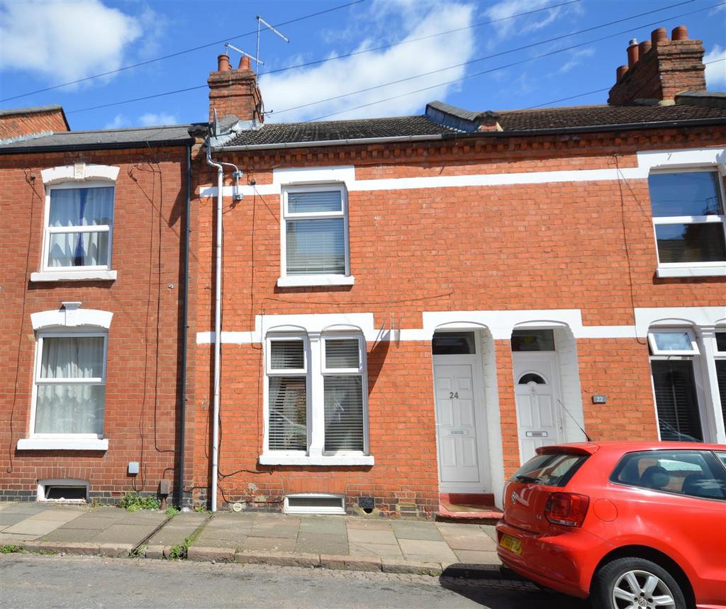 Manfield Road, Northampton 2 bed house - £1,200 pcm (£277 pw)