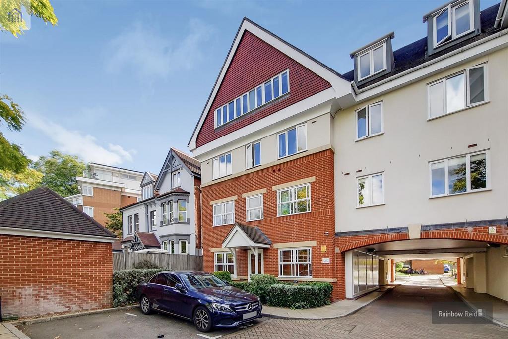 Chatsworth Court, Willesden Lane, NW2 2 bed flat - £1,975 pcm (£456 pw)