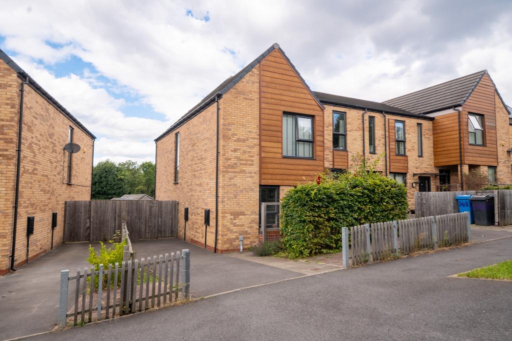 Park Spring Drive, Norfolk Park, S2 3QR 3 bed end of terrace house - £ ...