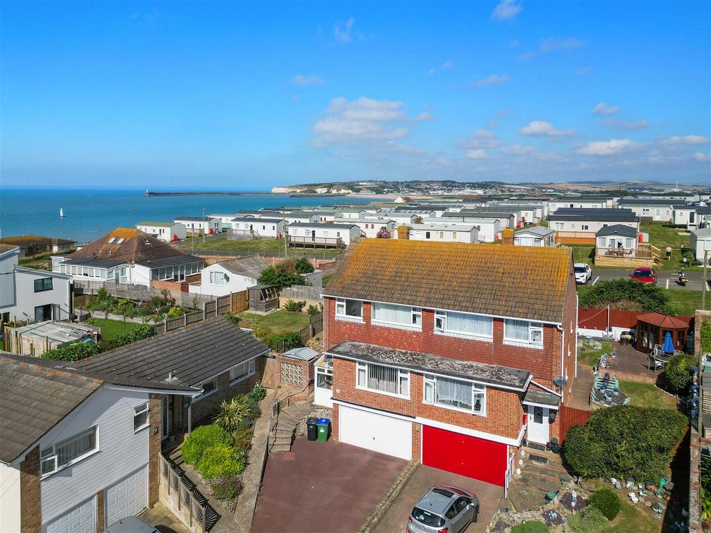 Buckle Drive, Seaford 3 bed semi-detached house - £400,000