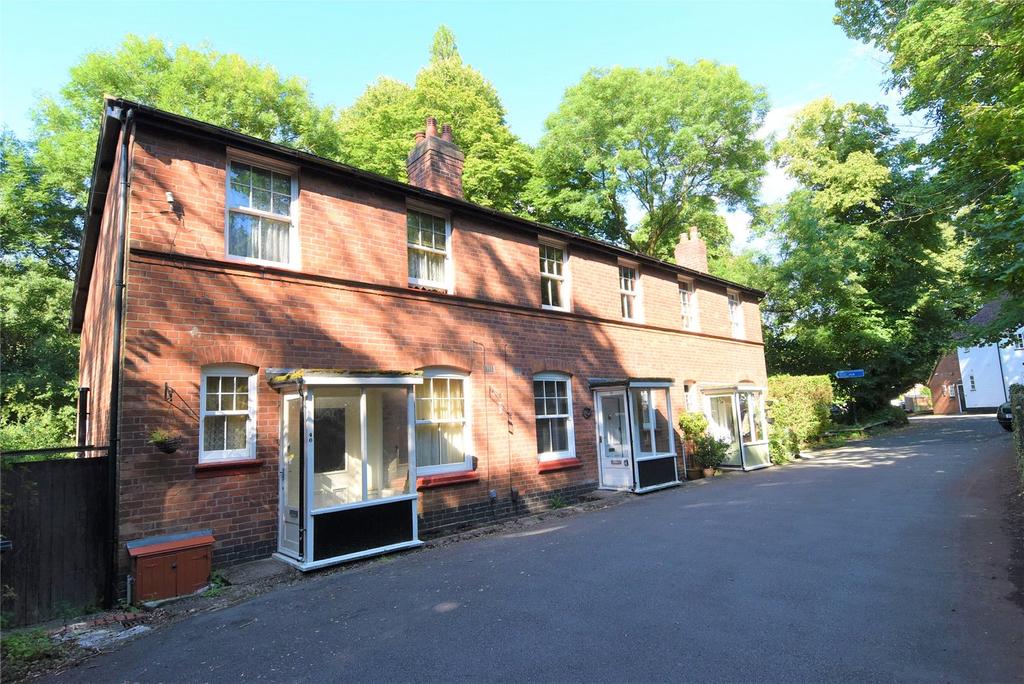 Cob Lane, Bournville, Birmingham, B30 2 bed terraced house - £220,000