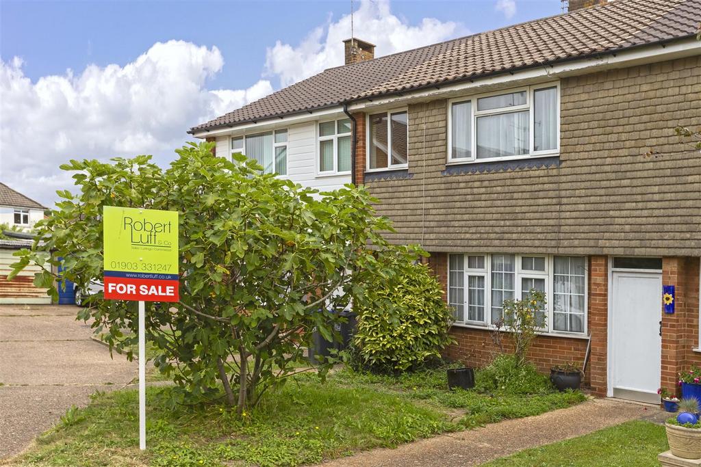 Guildford Close, Worthing 3 bed terraced house - £325,000