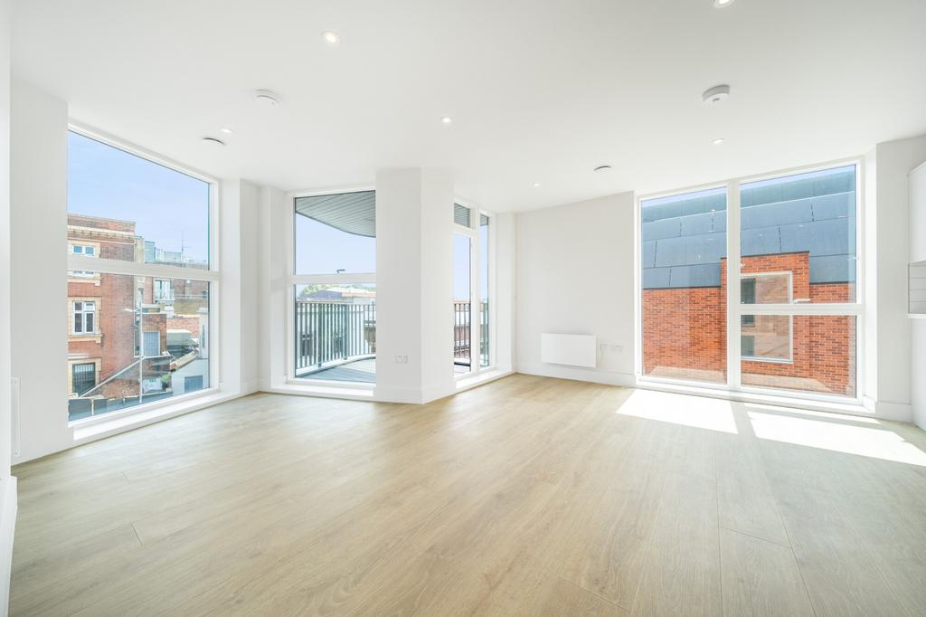 Broadway Bexleyheath DA6 2 bed flat - £1,825 pcm (£421 pw)