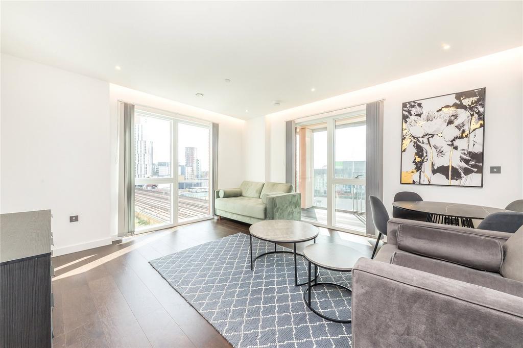 Malthouse Road, London SW11 2 bed apartment - £3,700 pcm (£854 pw)