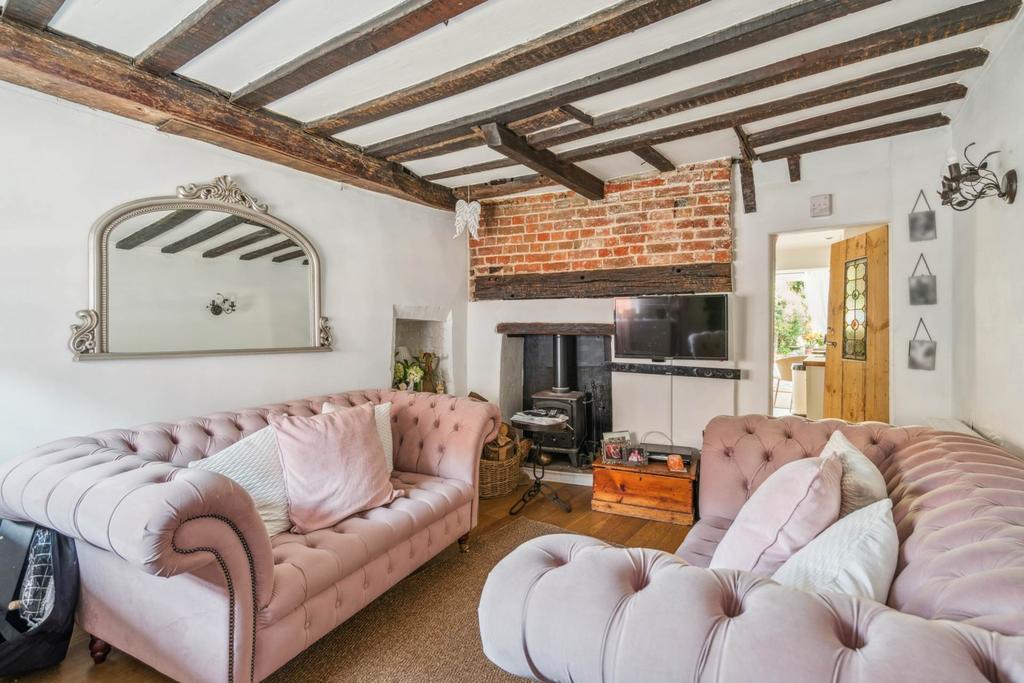 High Street, Bushey Village 2 bed terraced house for sale - £475,000