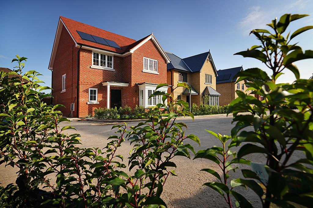 FIELD WAY, SEND, GU23 4 bed detached house for sale - £915,000