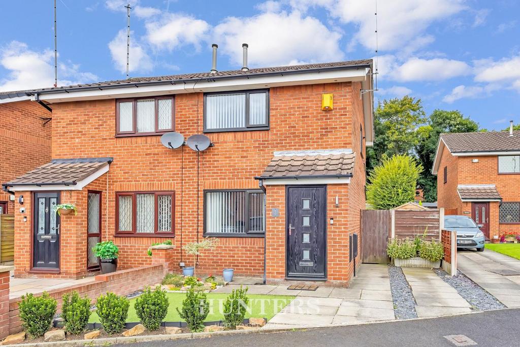 Wellens Way, Middleton M24 2 bed semi-detached house for sale - £195,000